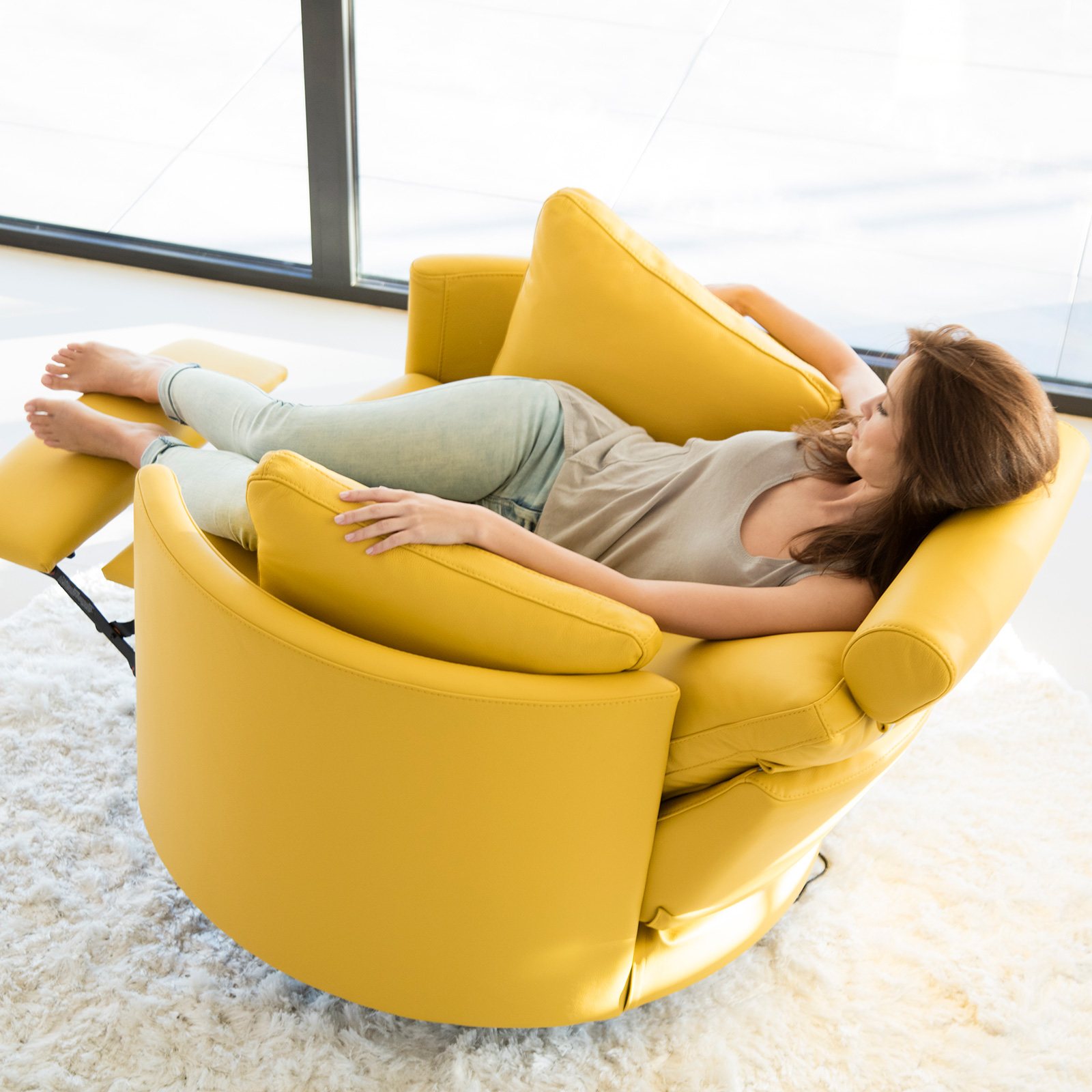 Fama Moon Chair With Electric Recliner - London Road Furniture